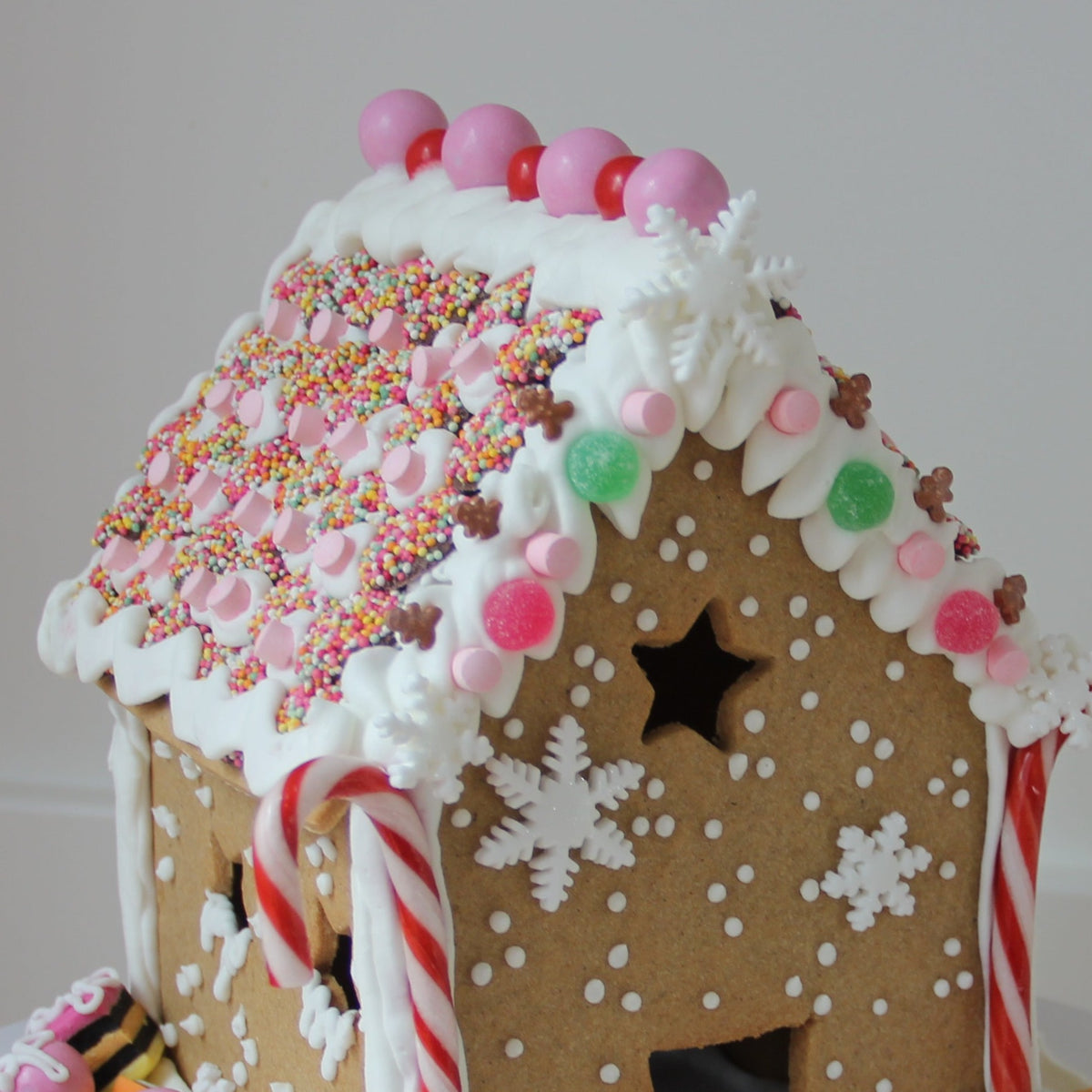 Sprinkle roof tiles for DIY kits – The Gingerbread Company